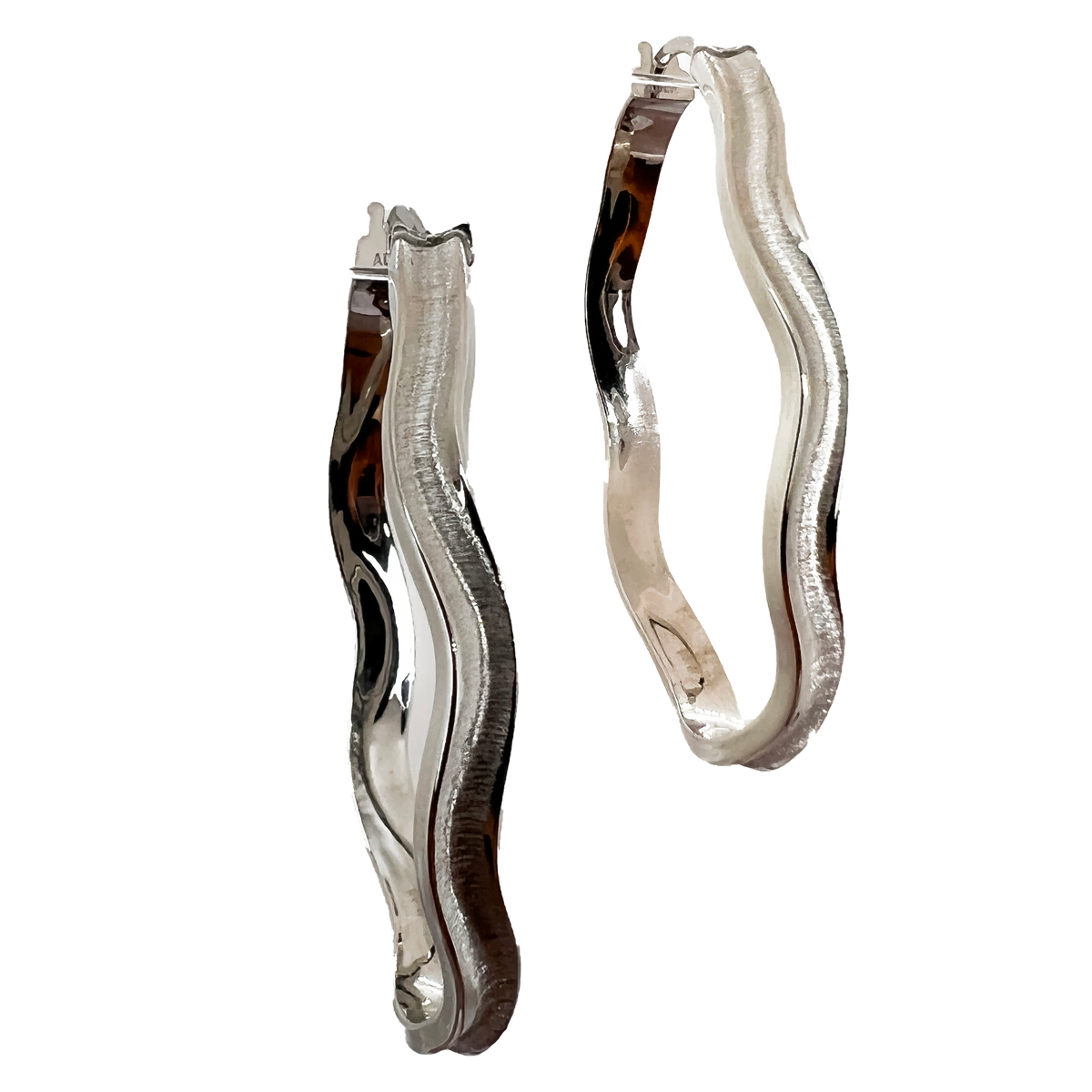 WHITE GOLD WAVY EARRINGS – GARO JEWELLERS